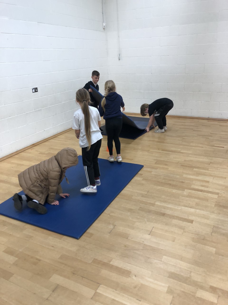 OAA: ‘Cross the River’ challenge | Christopher Pickering Primary School