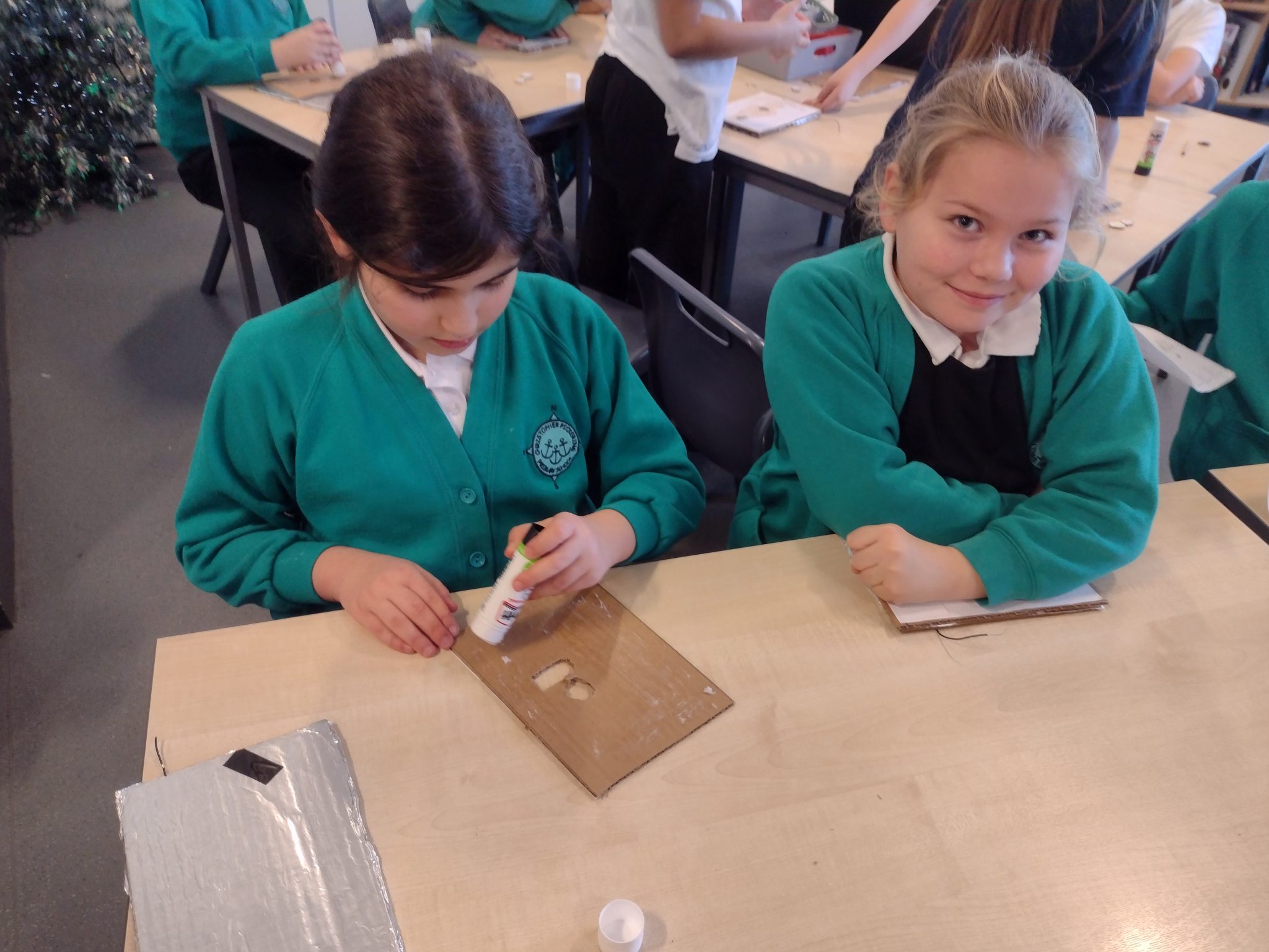MAKING AN ELECTRICAL GAME | Christopher Pickering Primary School