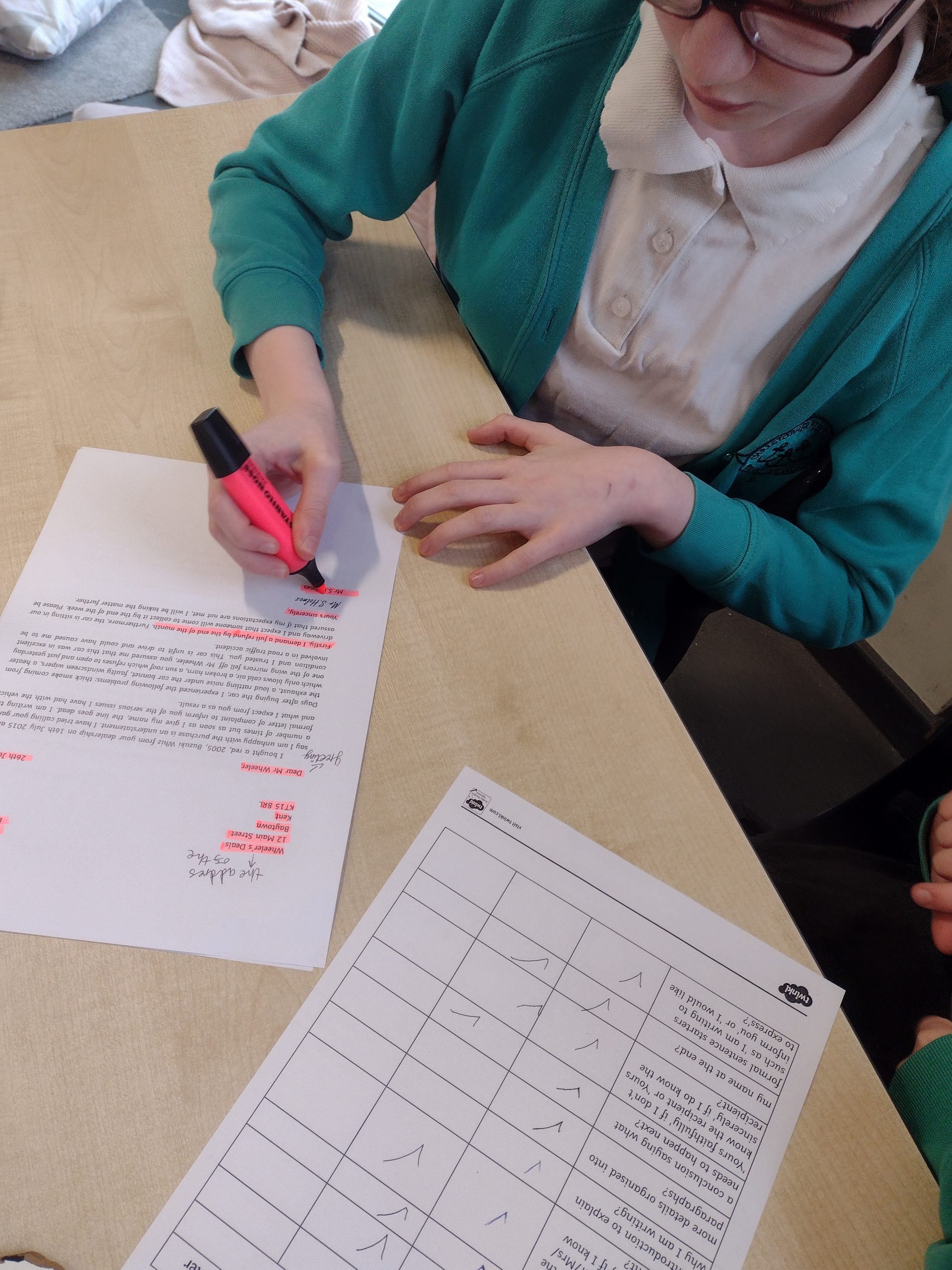 Identifying grammatical and structural features of a formal letter ...