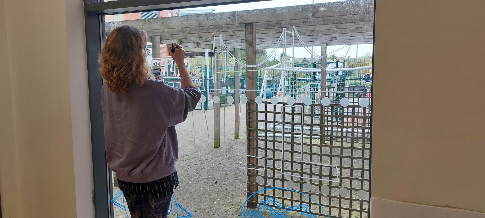 Our visiting artist | Christopher Pickering Primary School