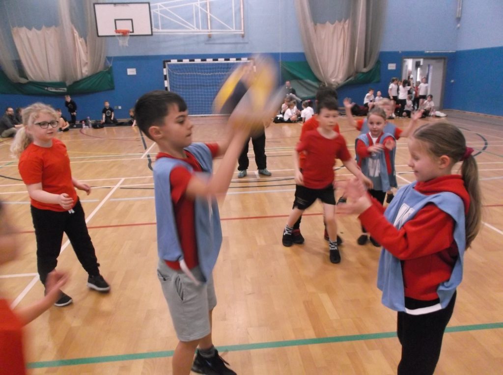 Year 3 Benchball! | Biddick Hall Junior School