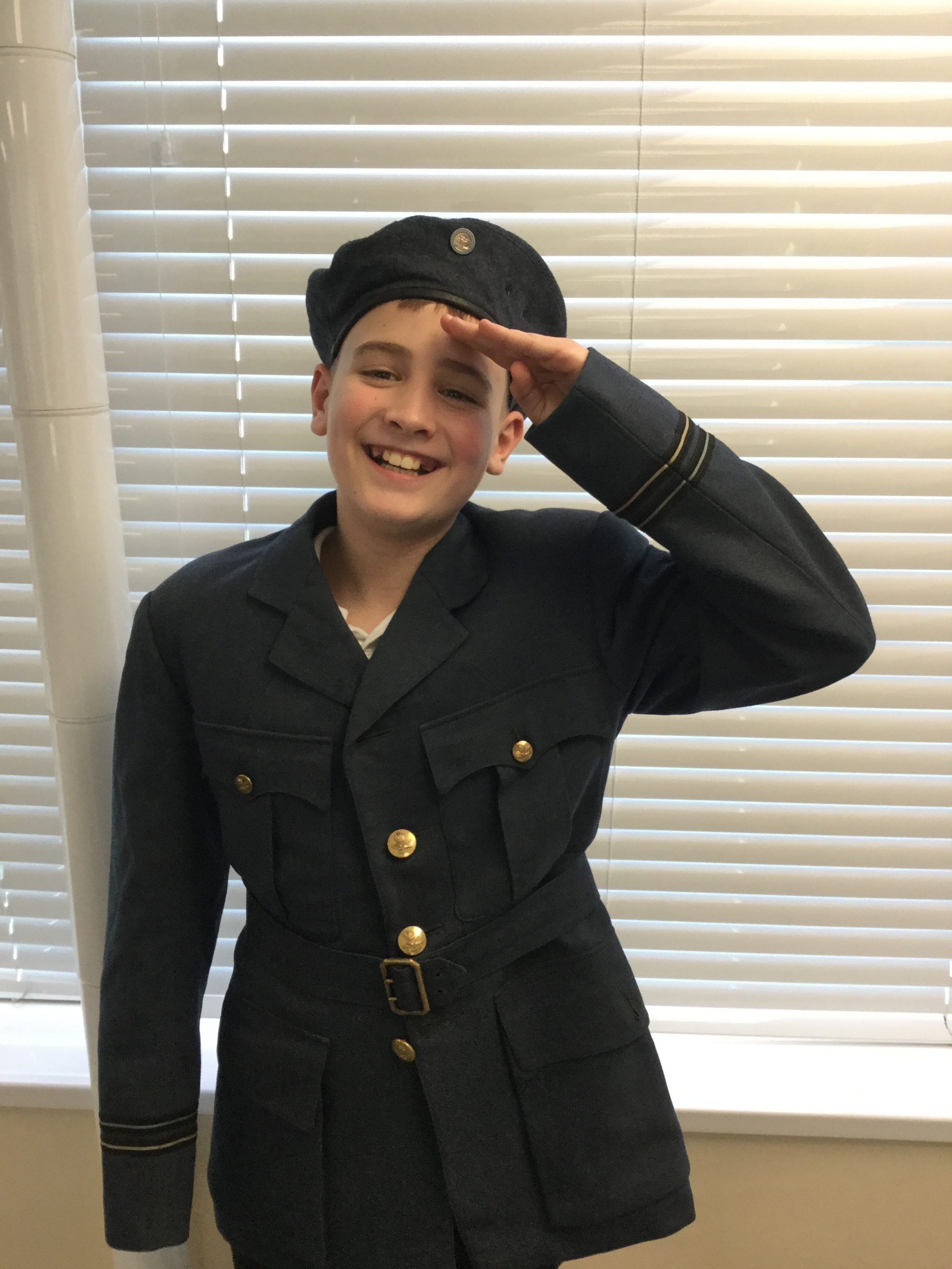 Handling WW2 artefacts in Year 6! | Biddick Hall Junior School