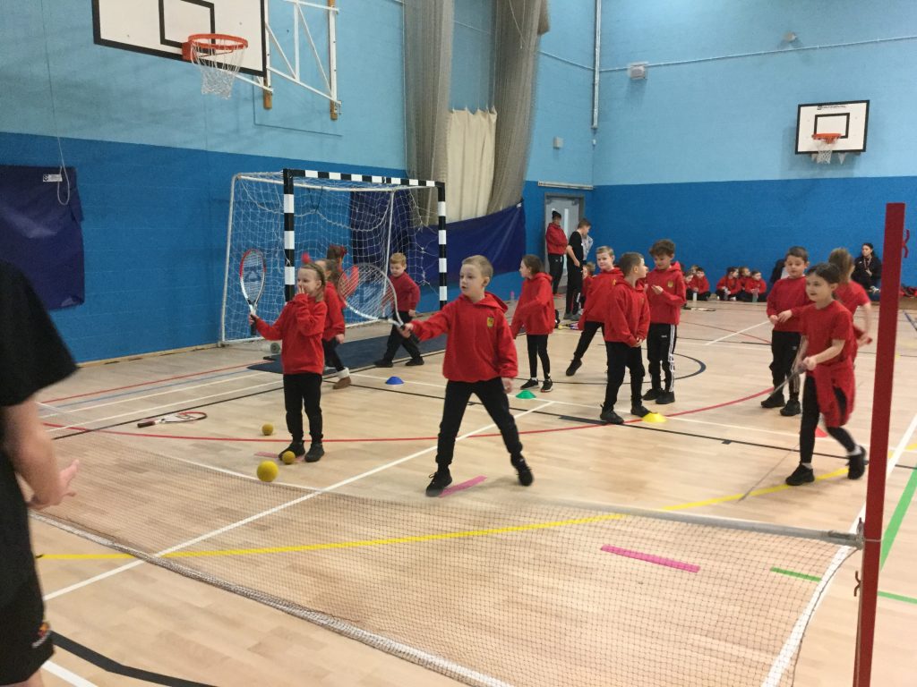 Year 3 enjoy their tennis! | Biddick Hall Junior School