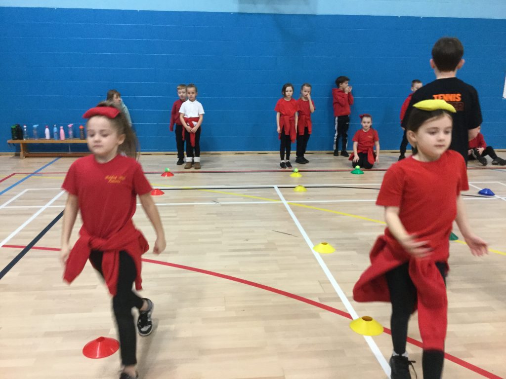 Year 3 enjoy their tennis! | Biddick Hall Junior School
