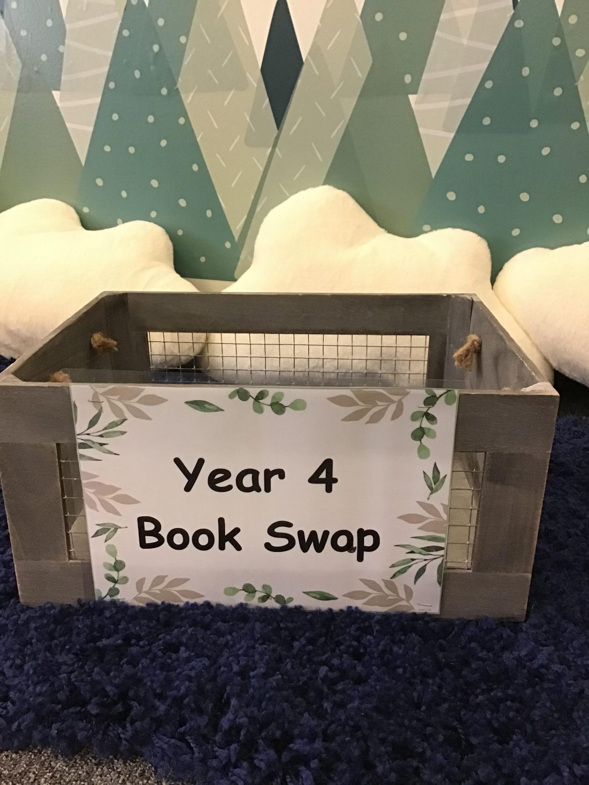 Year 4 – Book swapping! – 15.02.2024 | St Oswald's CE VA Primary School