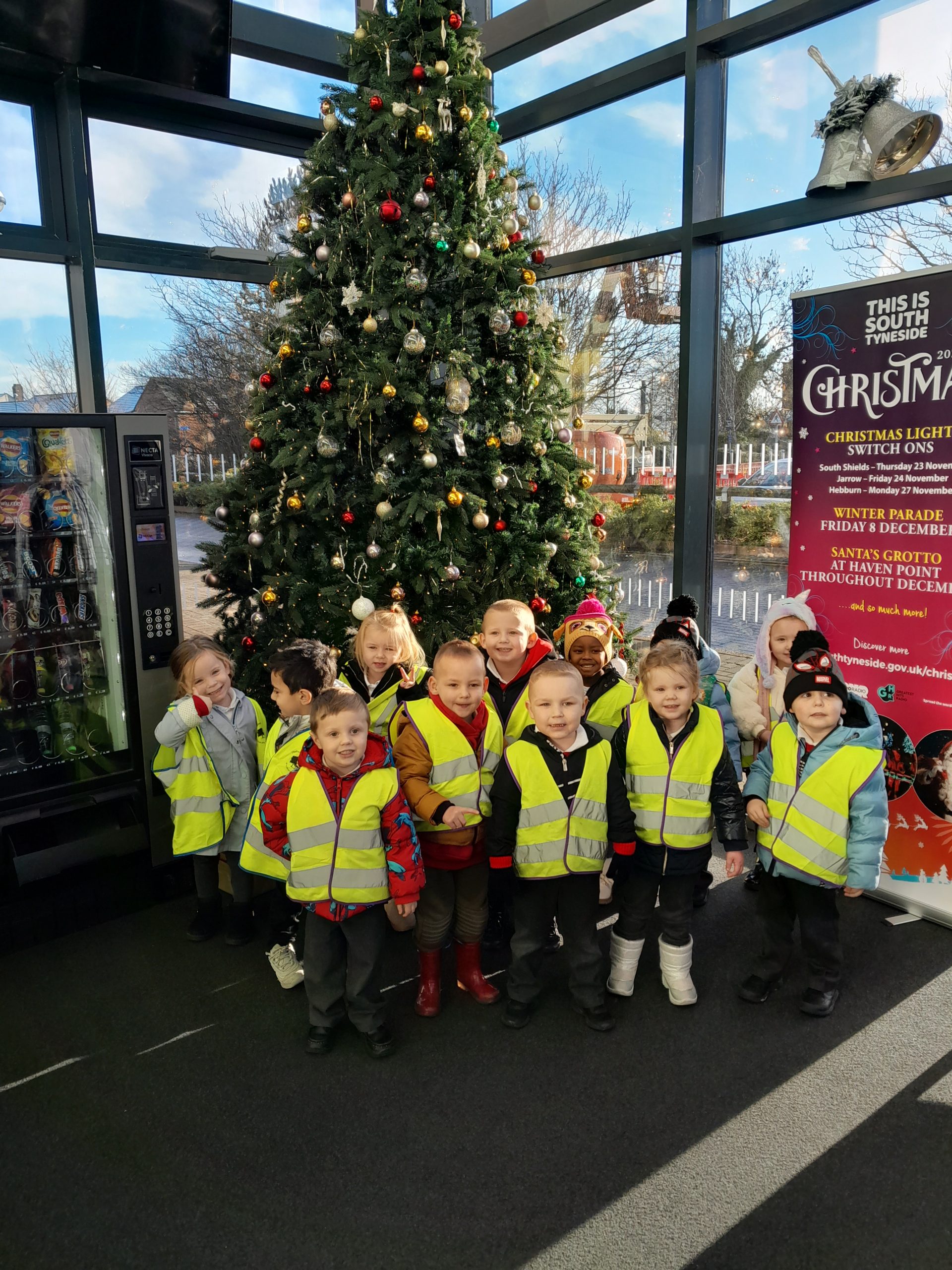 Nursery visit to Jarrow Library | Hedworthfield Primary School