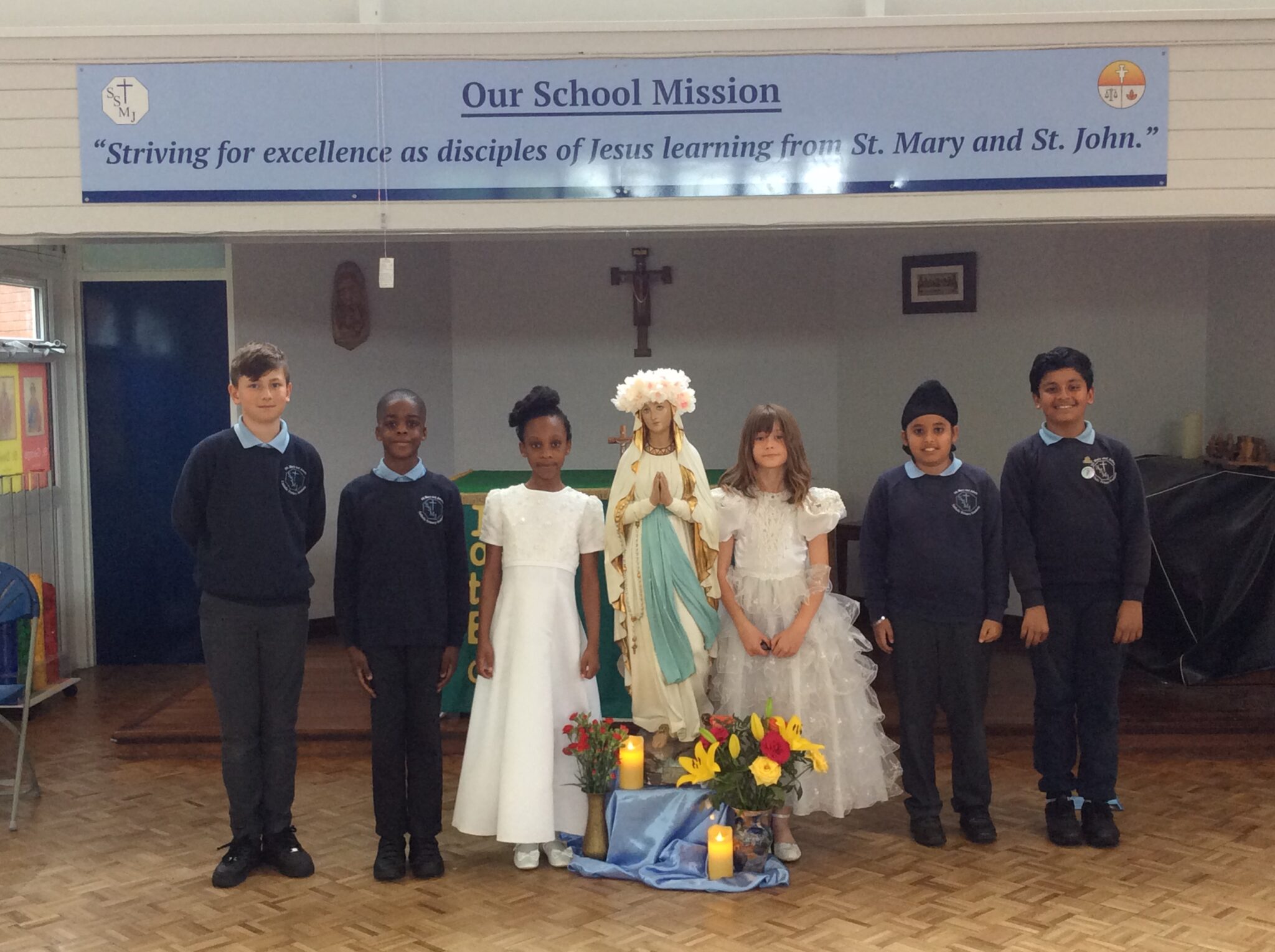 Crowning of Our Lady | SS Mary and John’s Catholic Primary Academy