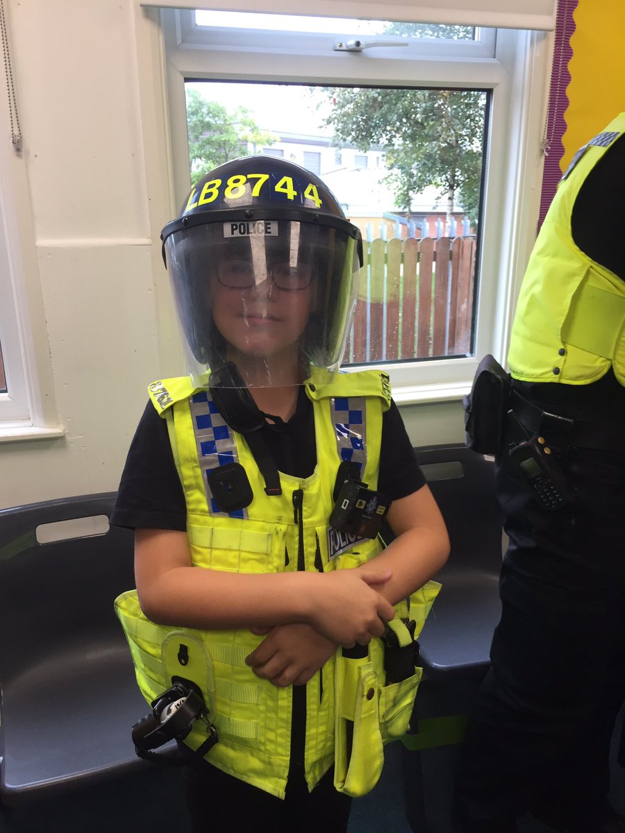 South Tyneside Police visits Primary | The Beacon Centre