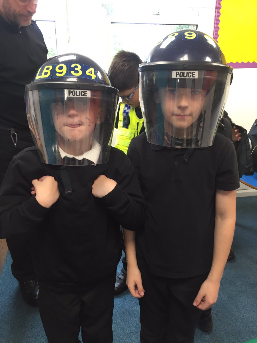 South Tyneside Police visits Primary | The Beacon Centre