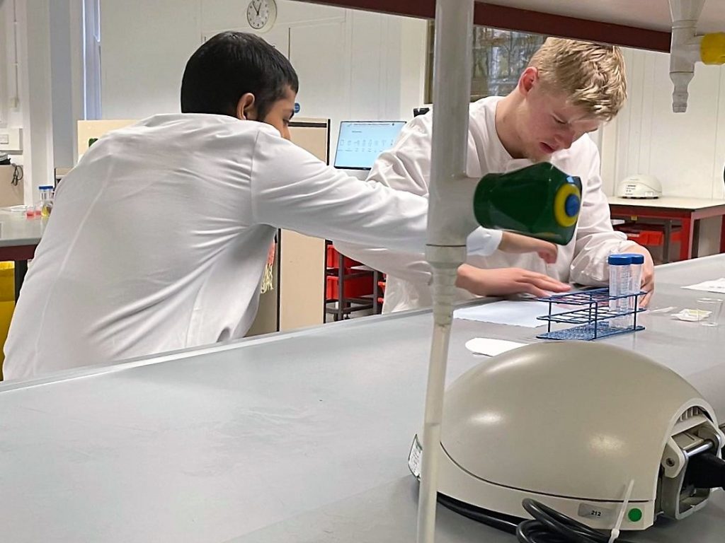 Year 12 Science Students Visit UCL | ENFIELD GRAMMAR SCHOOL