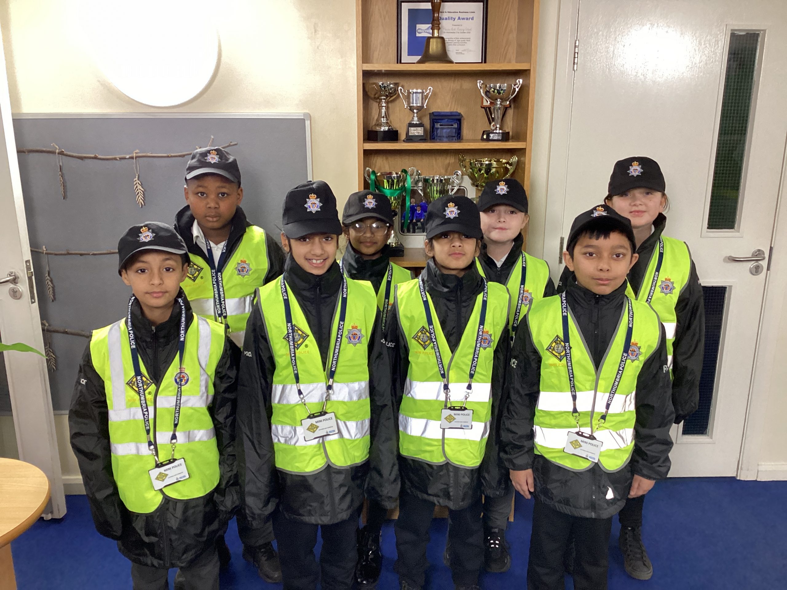 Year Five – Mini Police meet the ‘Mounted Unit’ | Marine Park Primary ...
