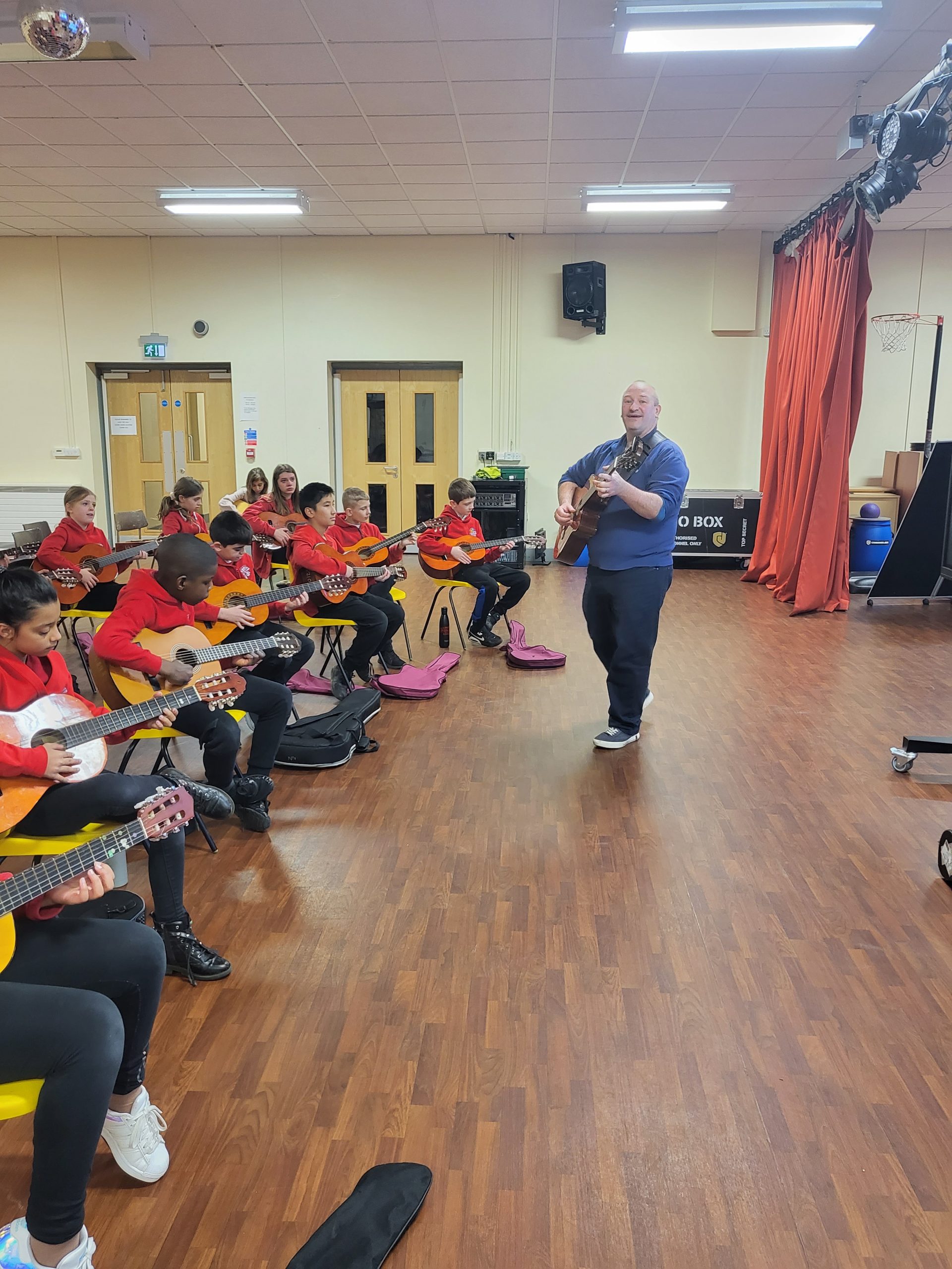 Year 6 guitars | Carcroft School