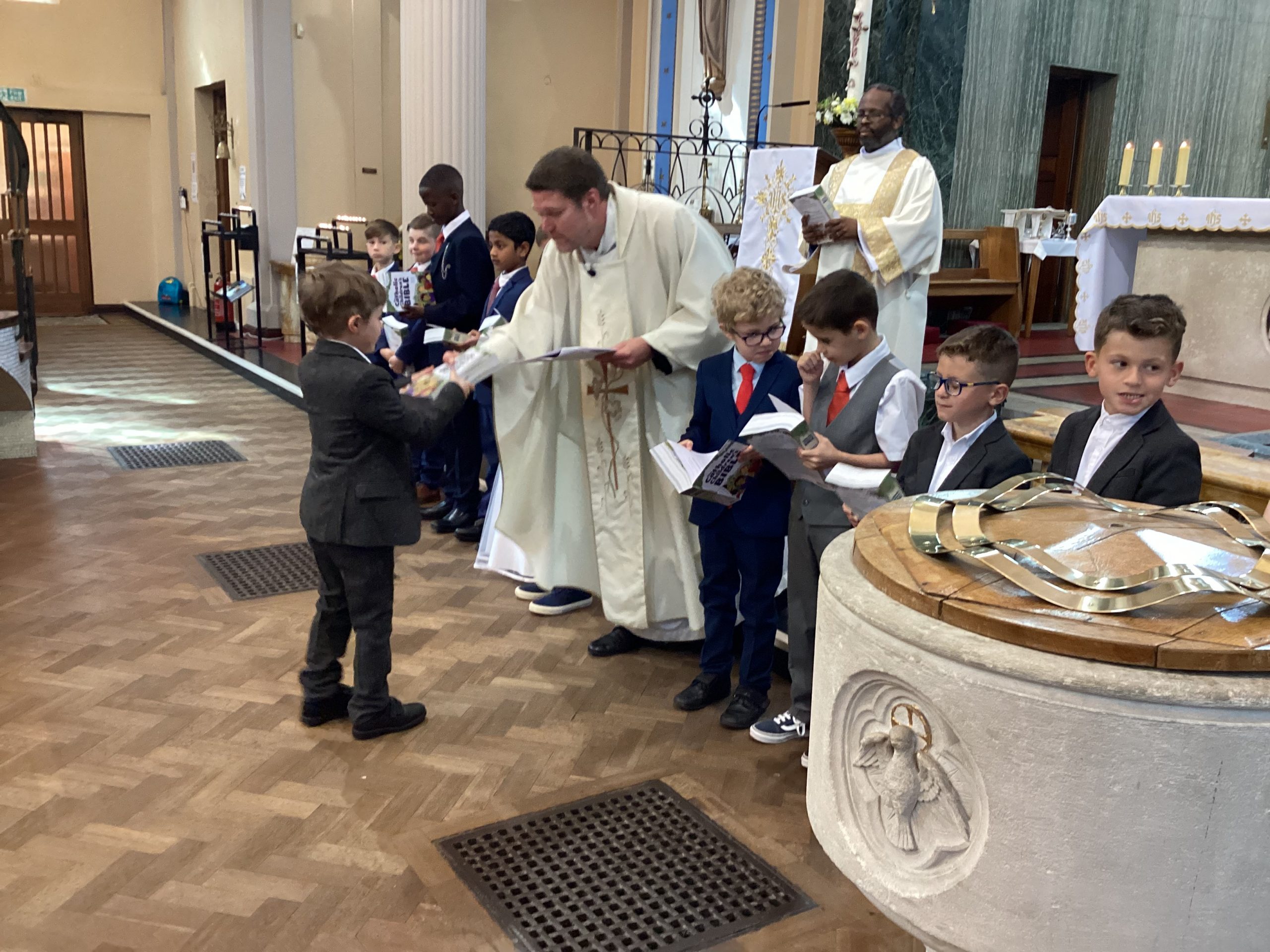 Sunday 7th May – First Holy Communion | All Souls' Catholic Primary School