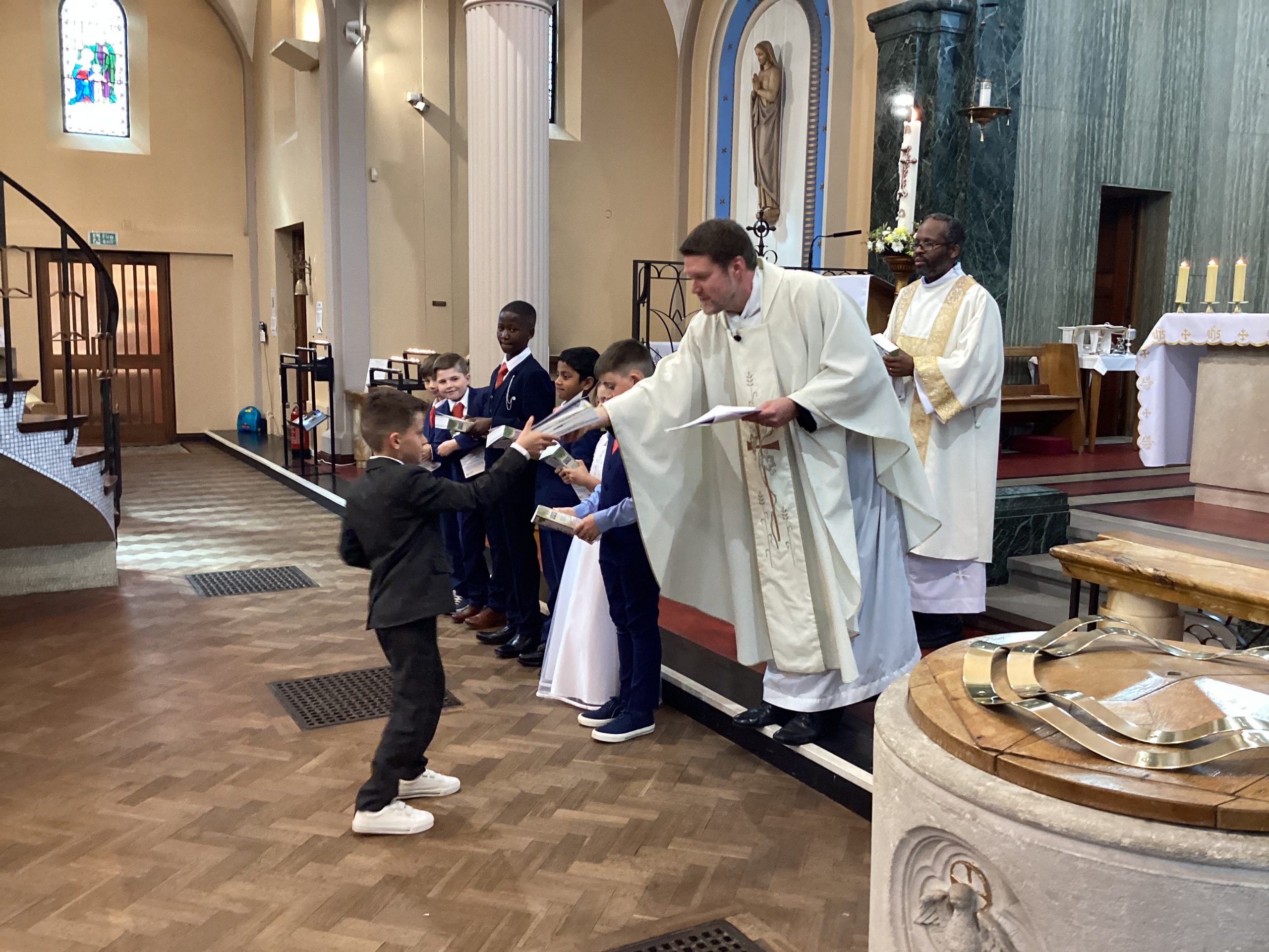 Sunday 7th May – First Holy Communion | All Souls' Catholic Primary School