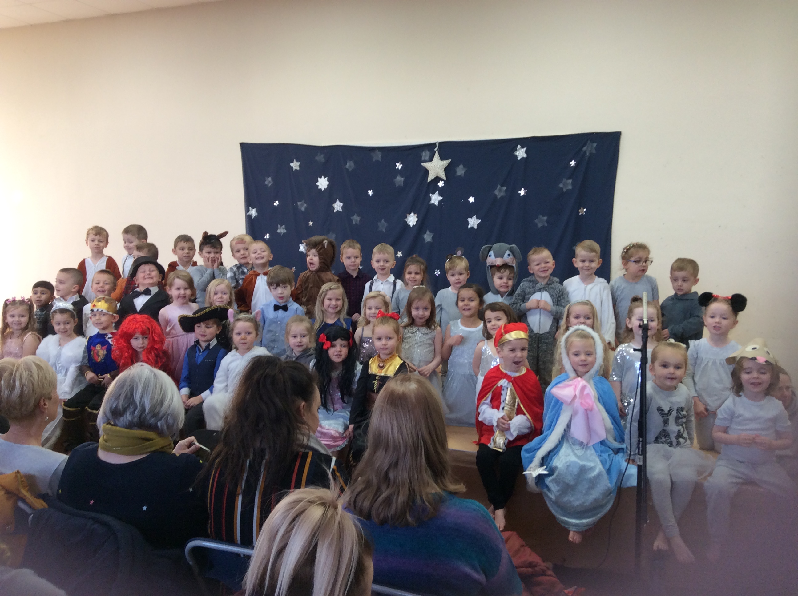 EYFS Perform Cinderella 老 | Marsden Primary School
