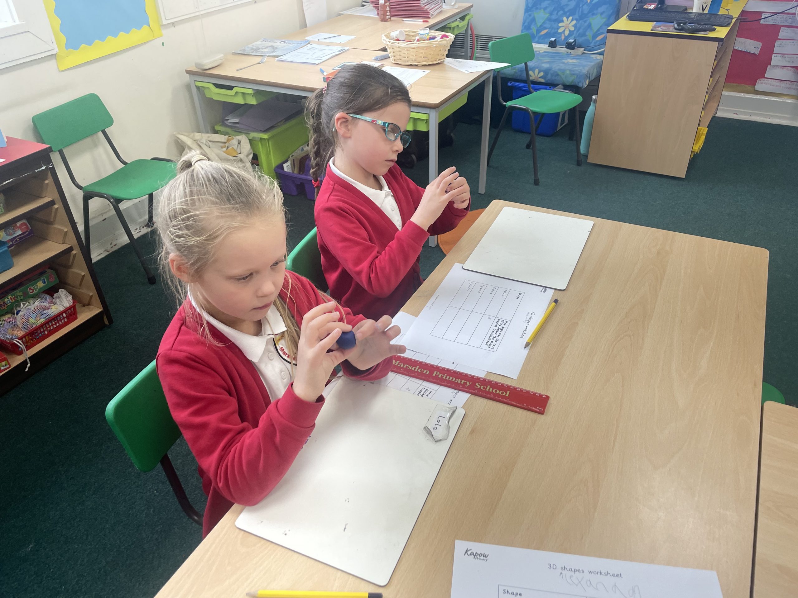 Year 2 explore stable structures | Marsden Primary School