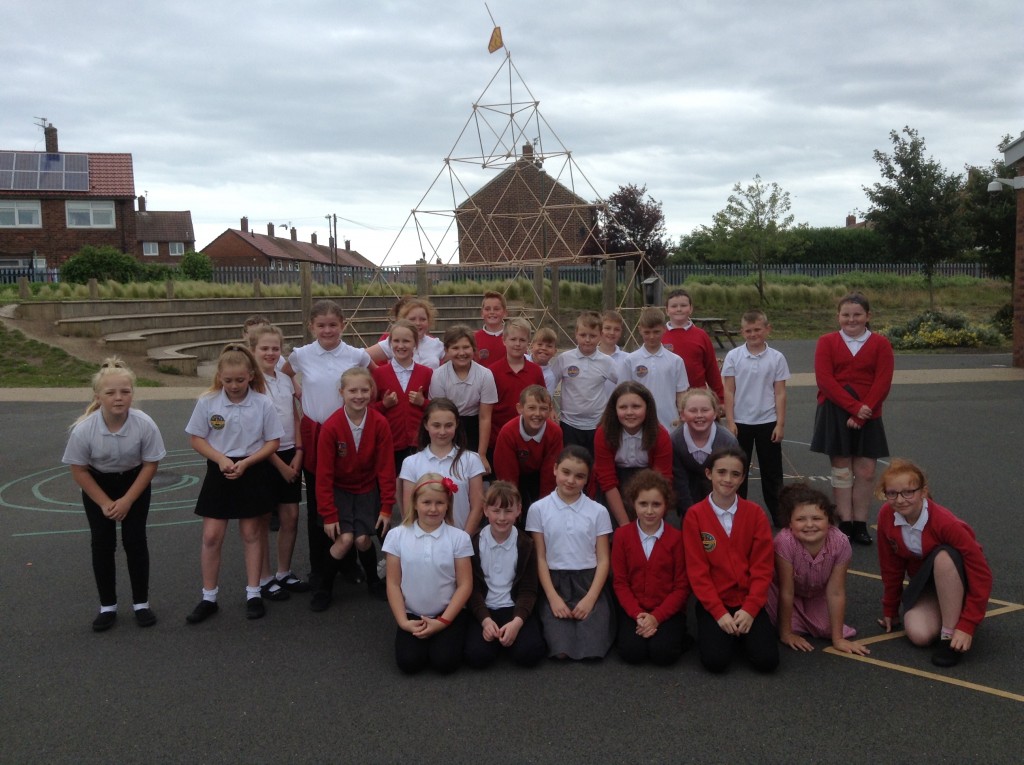 Tetrahedron Challenge with Robertson | Harton Primary School