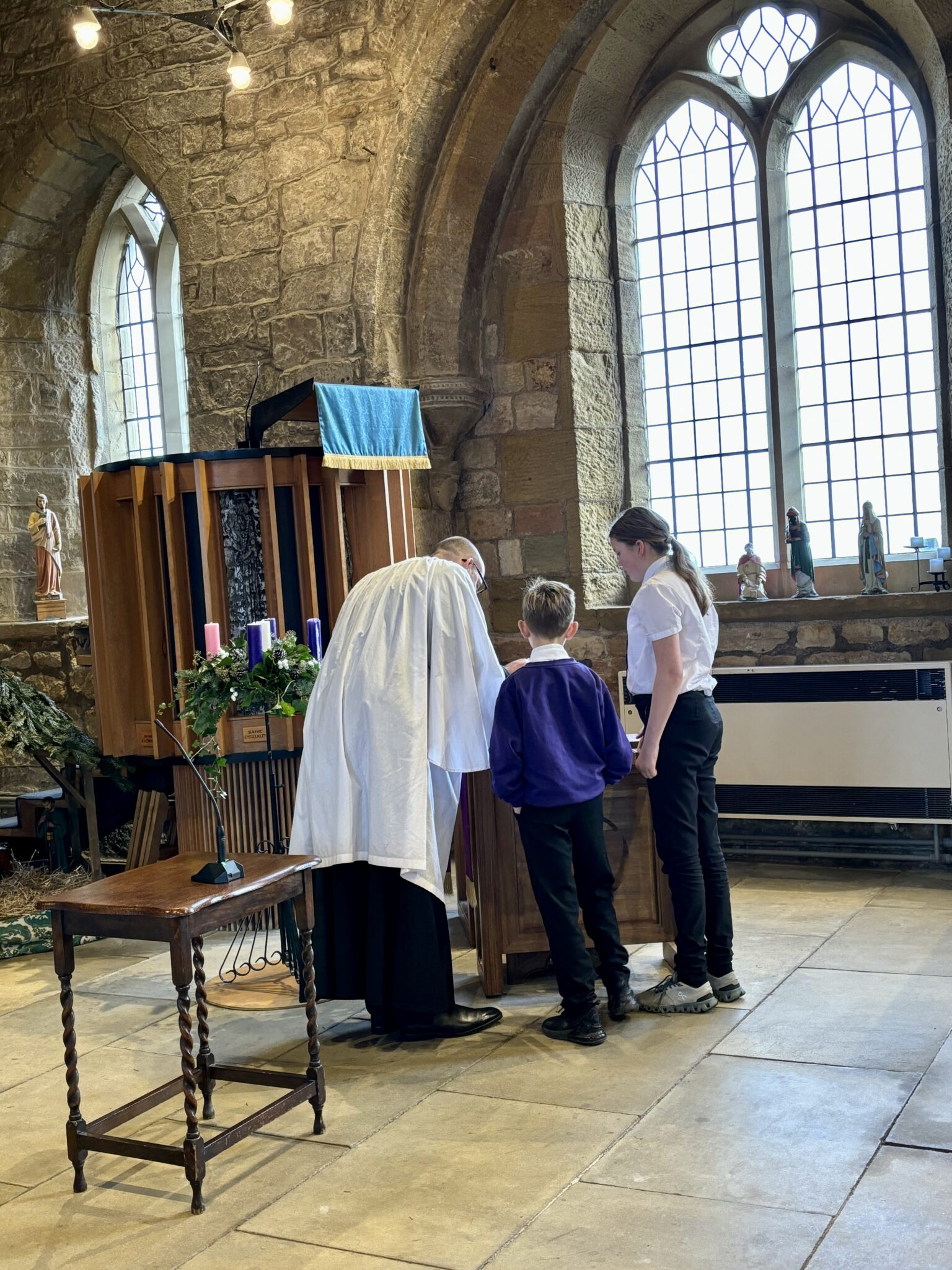 Year 6 visit to St Bartholomew’s Church | NCEA Grace Darling CofE ...