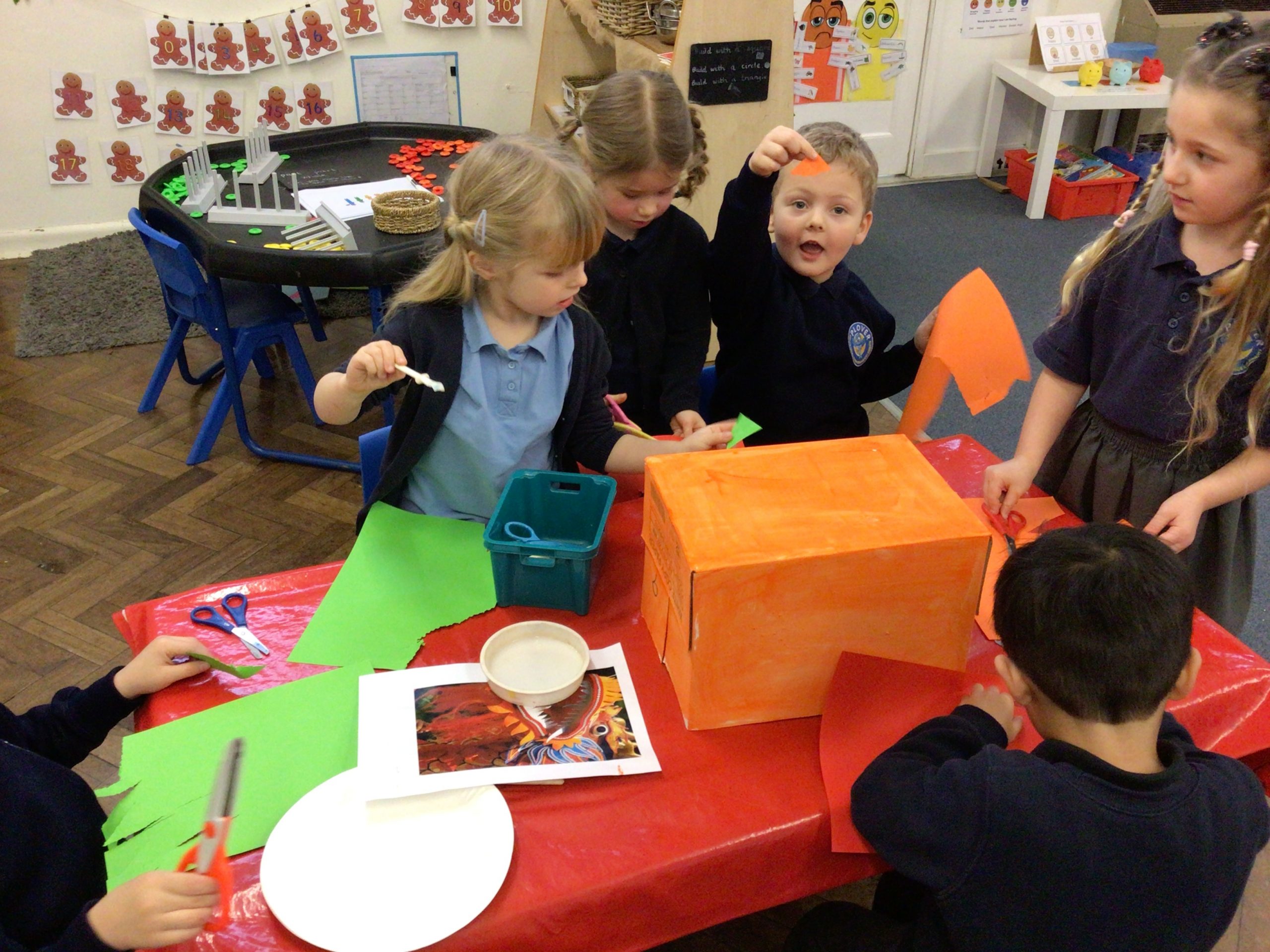 Making Chinese dragons | Plover School